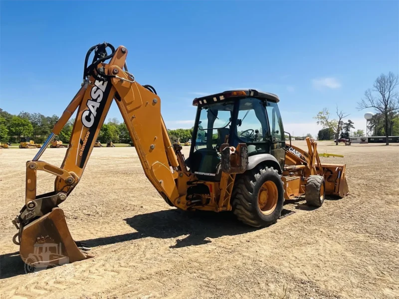 2011 CASE 580N – T M M