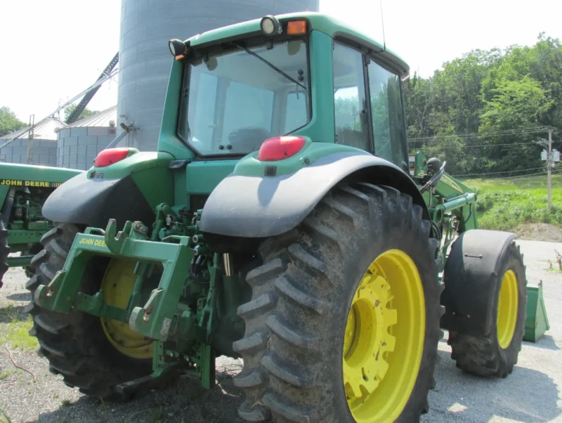2005 JOHN DEERE 7220 – T M M